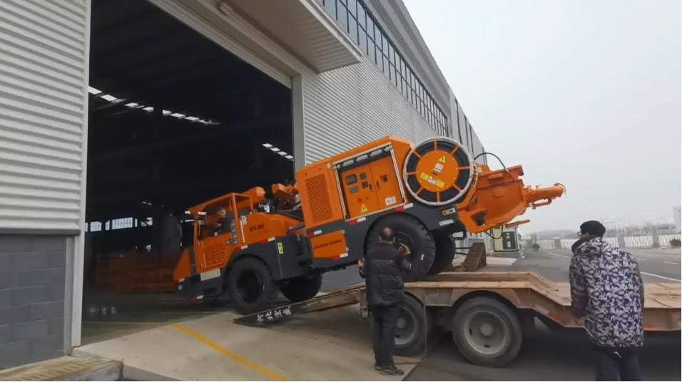 Capacity Shotcrete Robotic Sprayed Concrete Machine UPS-20J Up To 8.5m ...